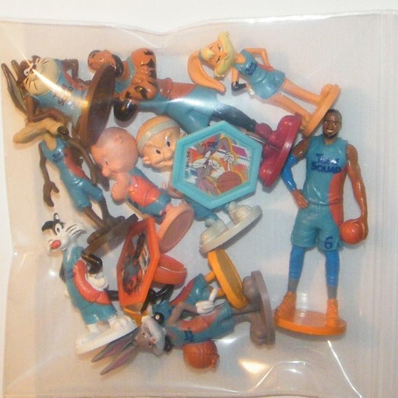 Warner Bros. | Party Supplies | Space Jam A New Legacy Movie Deluxe ...